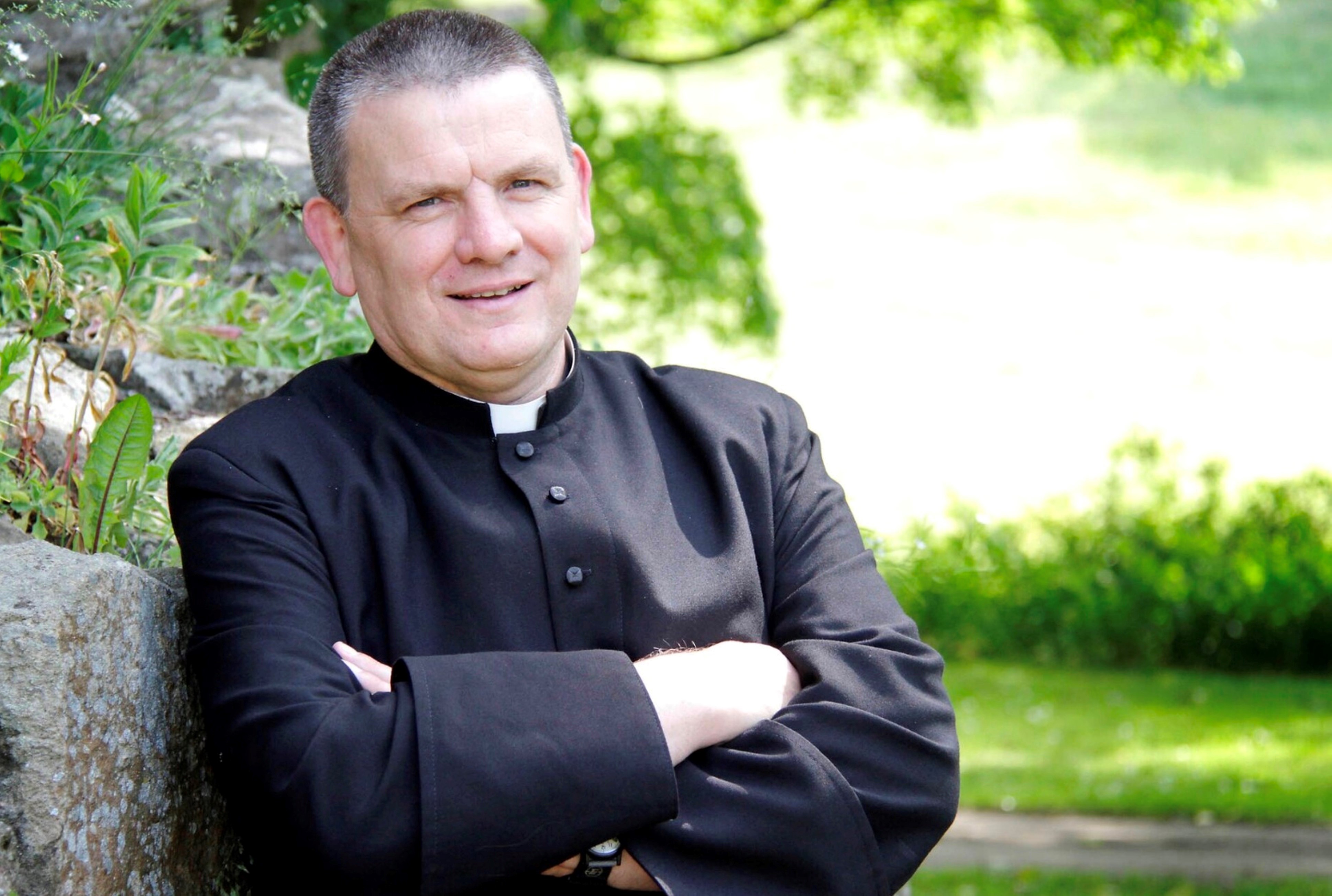 Tributes pour in for much-loved Lancashire clergyman Father Terry ...
